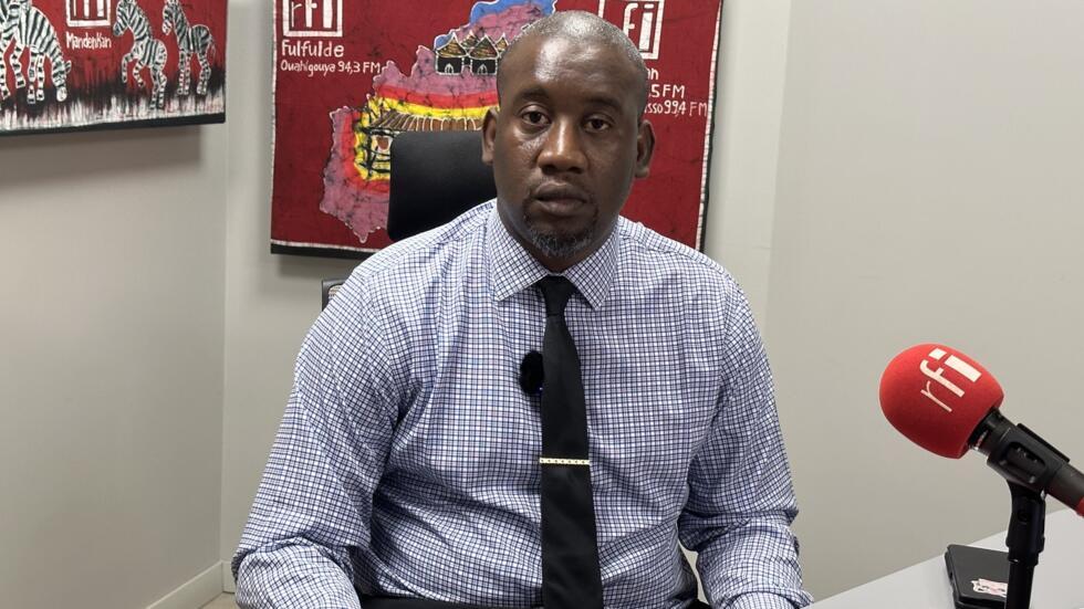 Guinée: Baɲumakɛtɔn Amnesty international y'a laɲini ko model politikitɔnɲɛmaa Aliou Bah ka labila